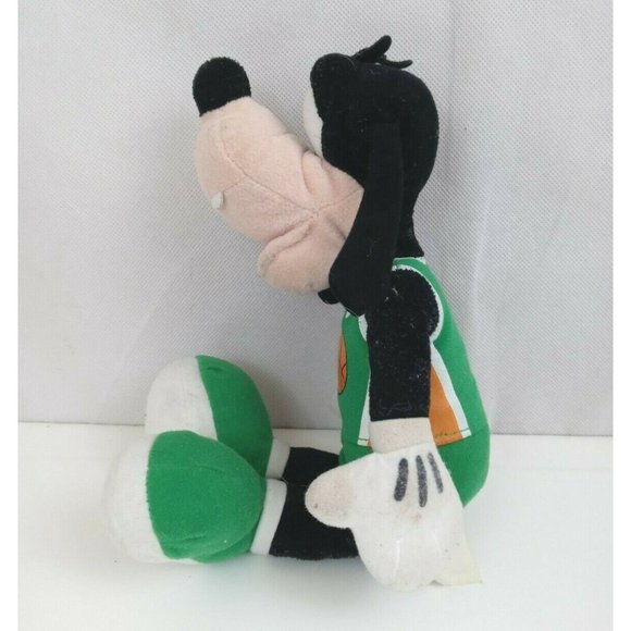 Disney | Toys | Disney Exclusive Goofy Wearing Green Basketball Outfit ...